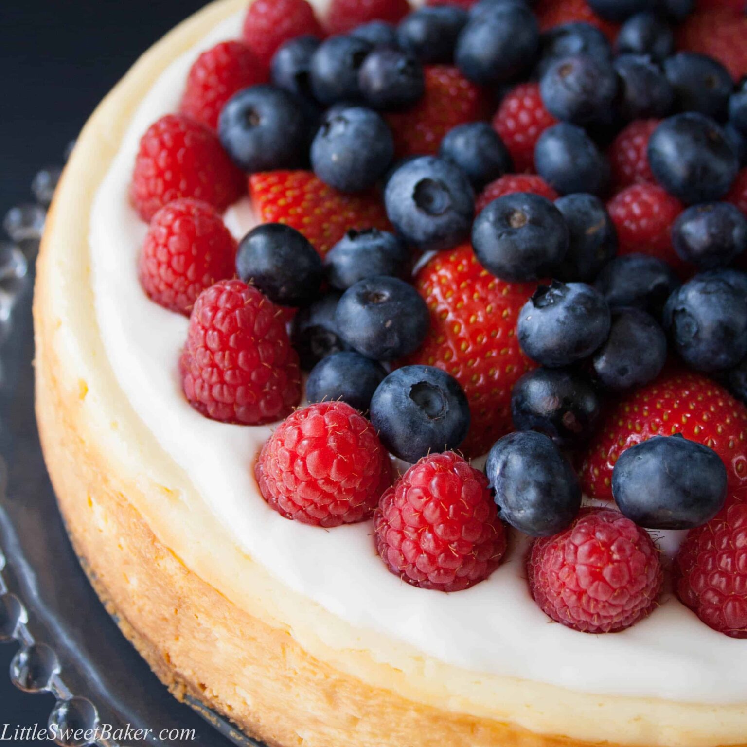 How To Make A Cheesecake - Little Sweet Baker